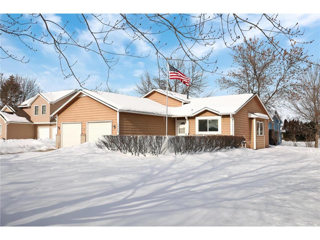 1525 Bruers Court, Chaska, MN, 55318 | MLS: 6328147 | Edina Realty