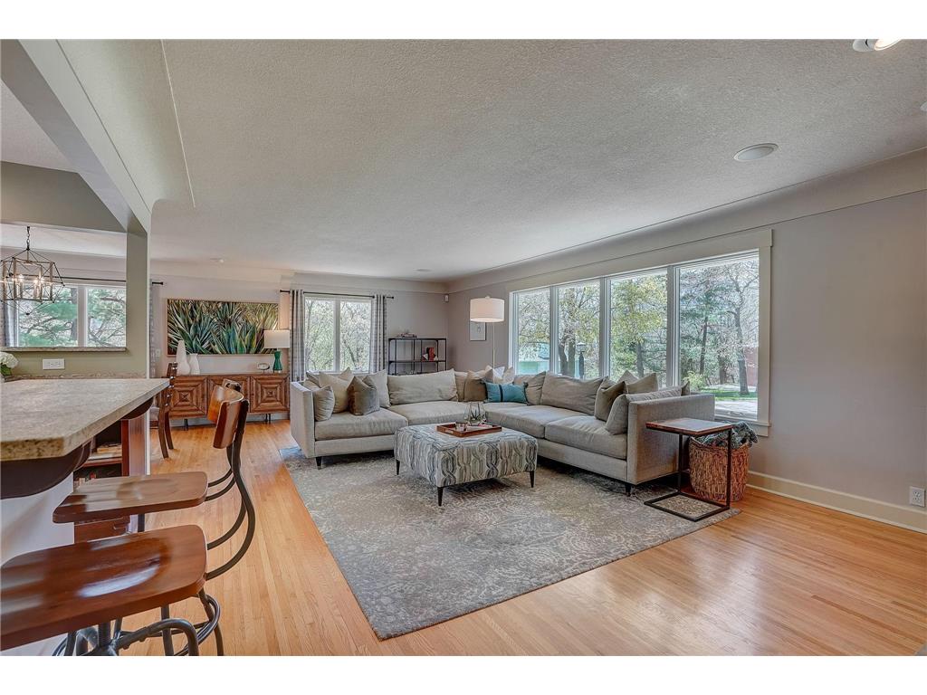 15252 Lynn Terrace, Minnetonka, MN, 55345 | MLS: 6530366 | Edina Realty