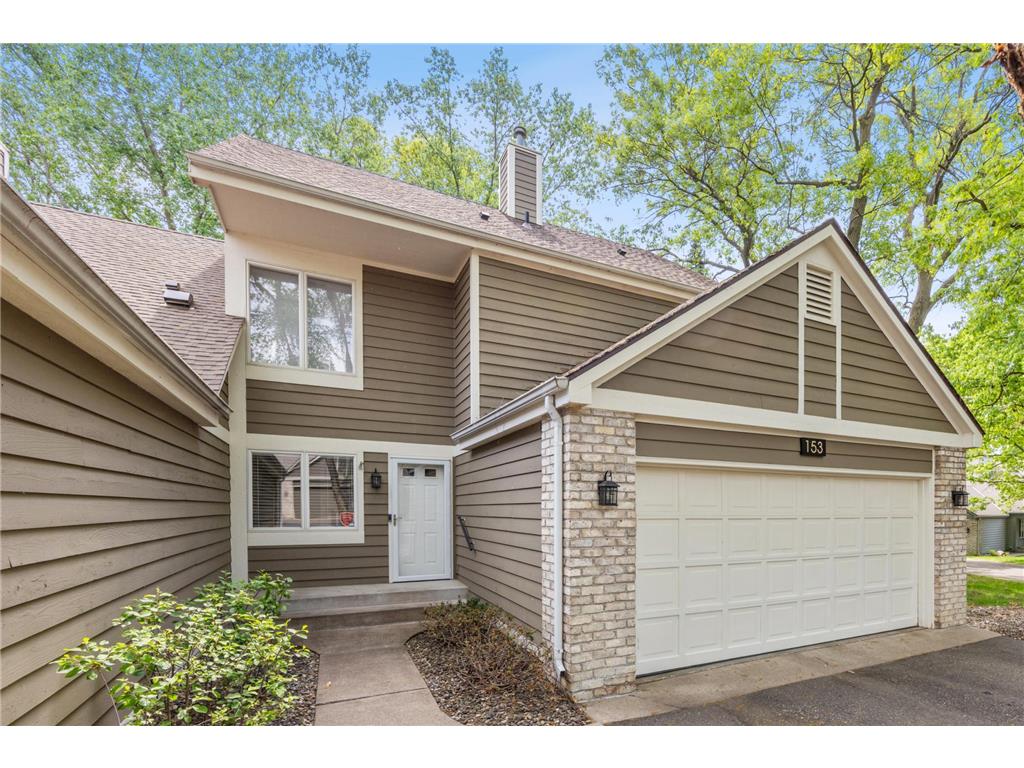153 Wildwood Bay Drive, Mahtomedi, MN, 55115 | MLS: 6720283 | Edina Realty