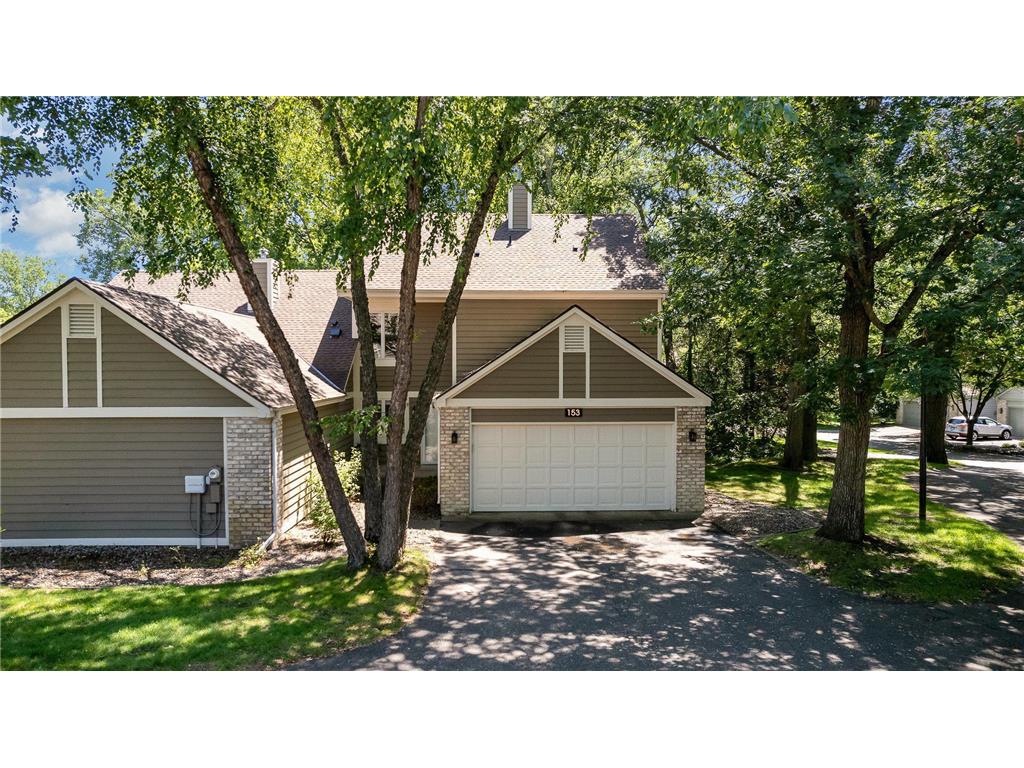 153 Wildwood Bay Drive, Mahtomedi, MN, 55115 | MLS: 6747127 | Edina Realty