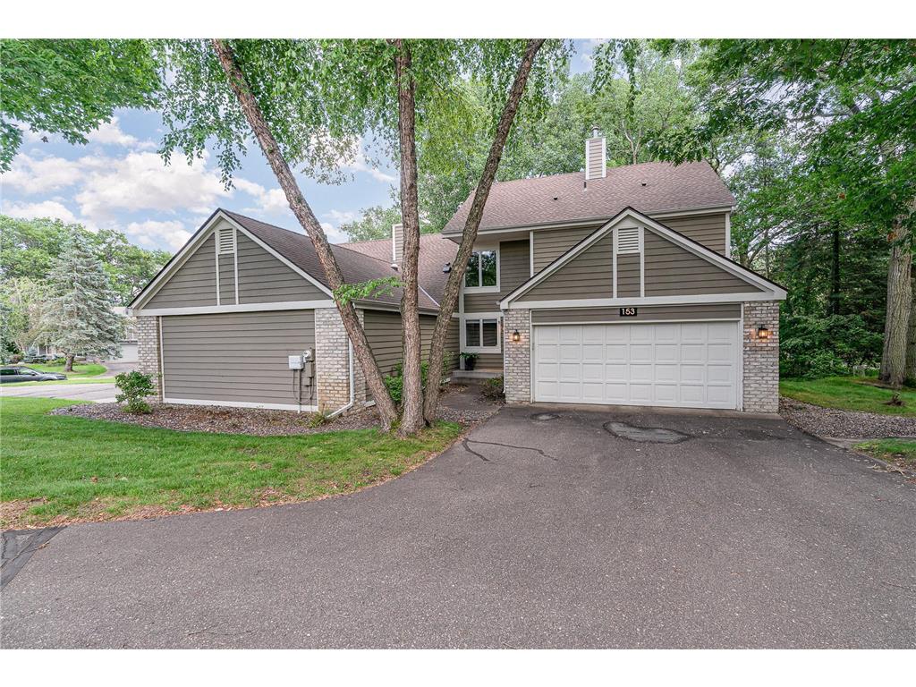 153 Wildwood Bay Drive, Mahtomedi, MN, 55115 | MLS: 6747127 | Edina Realty