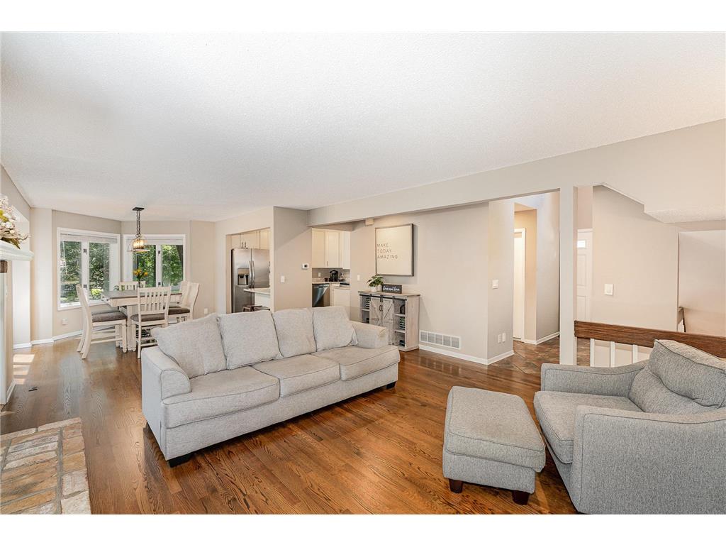 153 Wildwood Bay Drive, Mahtomedi, MN, 55115 | MLS: 6747127 | Edina Realty