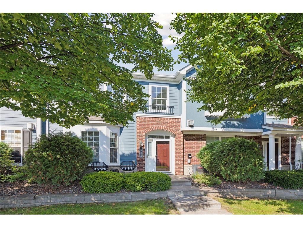 15323 Foliage Avenue, Apple Valley, MN, 55124 | MLS: 6781201 | Edina Realty