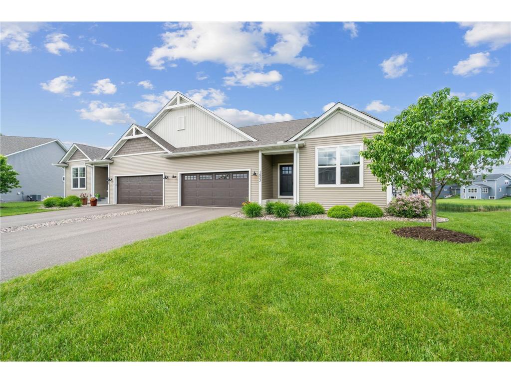 1533 Southpoint Drive, Hudson, WI, 54016 | MLS: 6531383 | Edina Realty