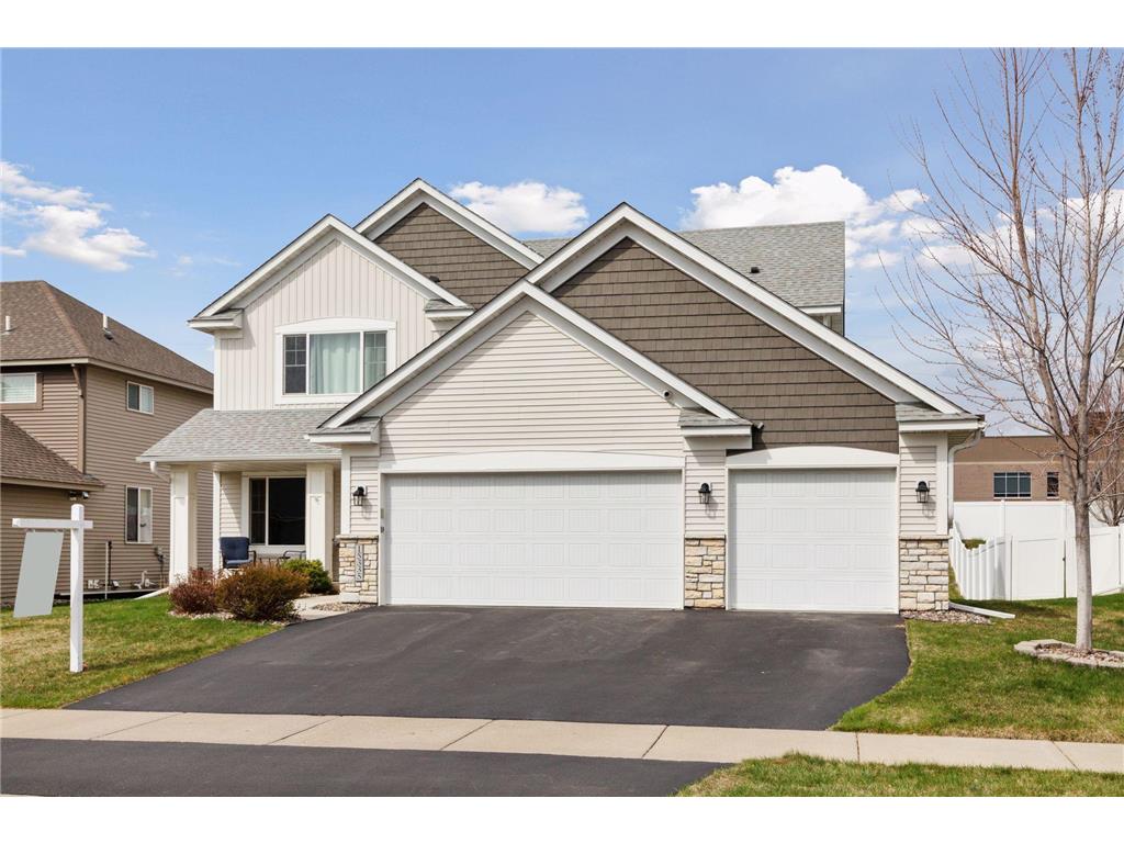 15335 Emory Avenue, Apple Valley, MN, 55124 | MLS: 6698782 | Edina Realty