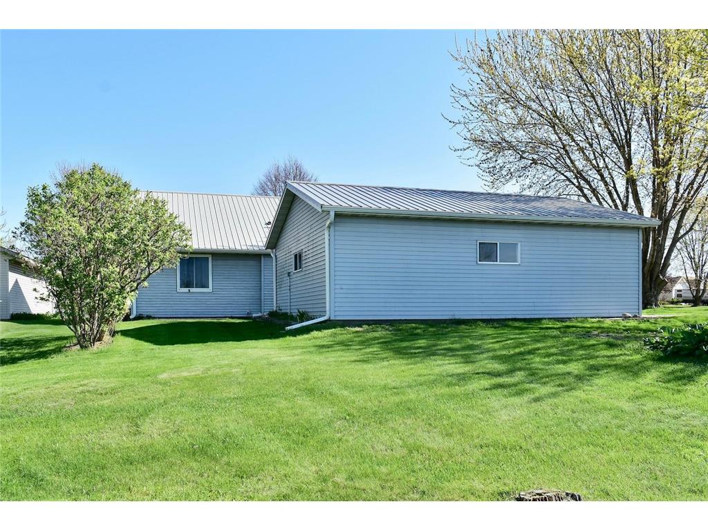 155 Nicholas Drive, Lewiston, MN, 55952 | MLS: 6707758 | Edina Realty