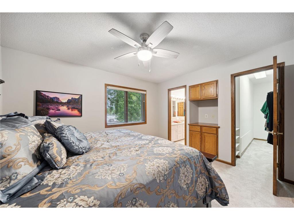 15518 Lac Lavon Drive, Burnsville, MN, 55306 | MLS: 6578815 | Edina Realty