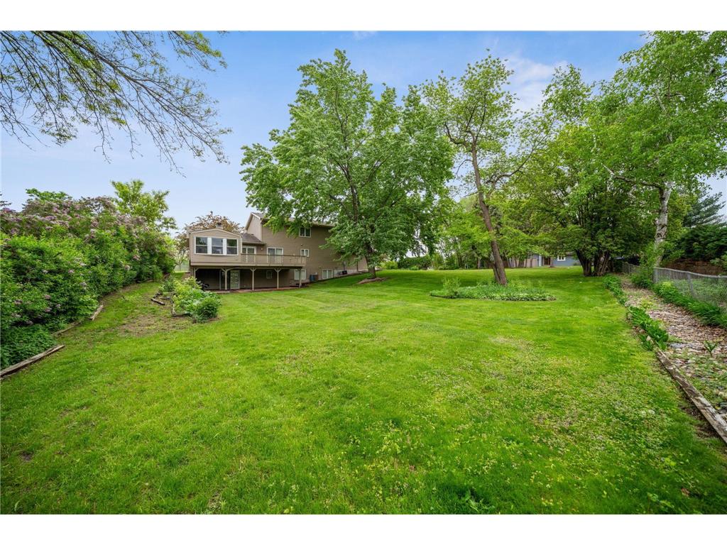 15518 Lac Lavon Drive, Burnsville, MN, 55306 | MLS: 6578815 | Edina Realty