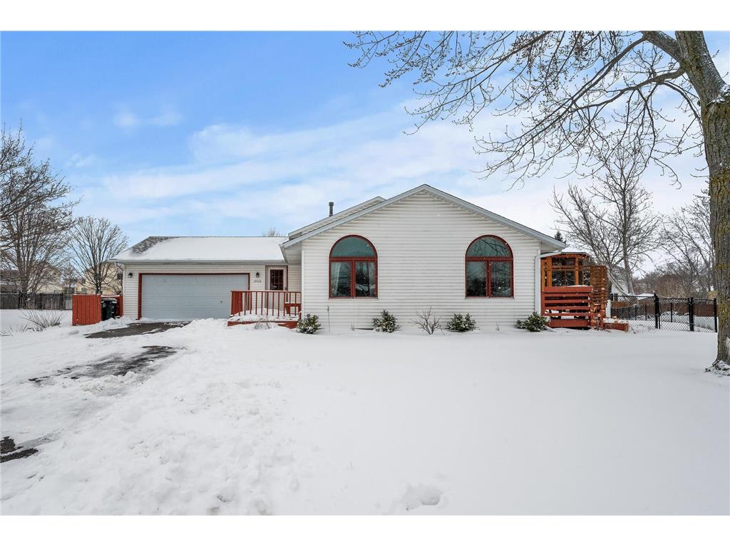 15536 Dapple Circle, Rosemount, MN, 55068 | MLS: 6485272 | Edina Realty