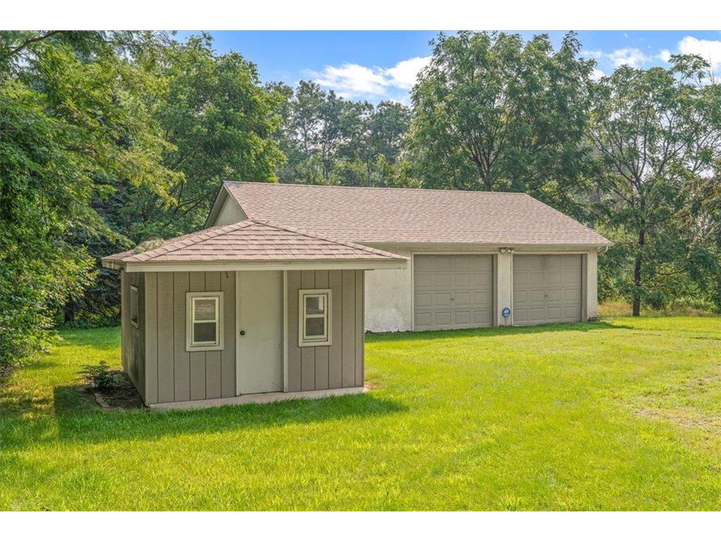 1554 Holly Drive E, Lino Lakes, MN, 55038 | MLS: 6761164 | Edina Realty