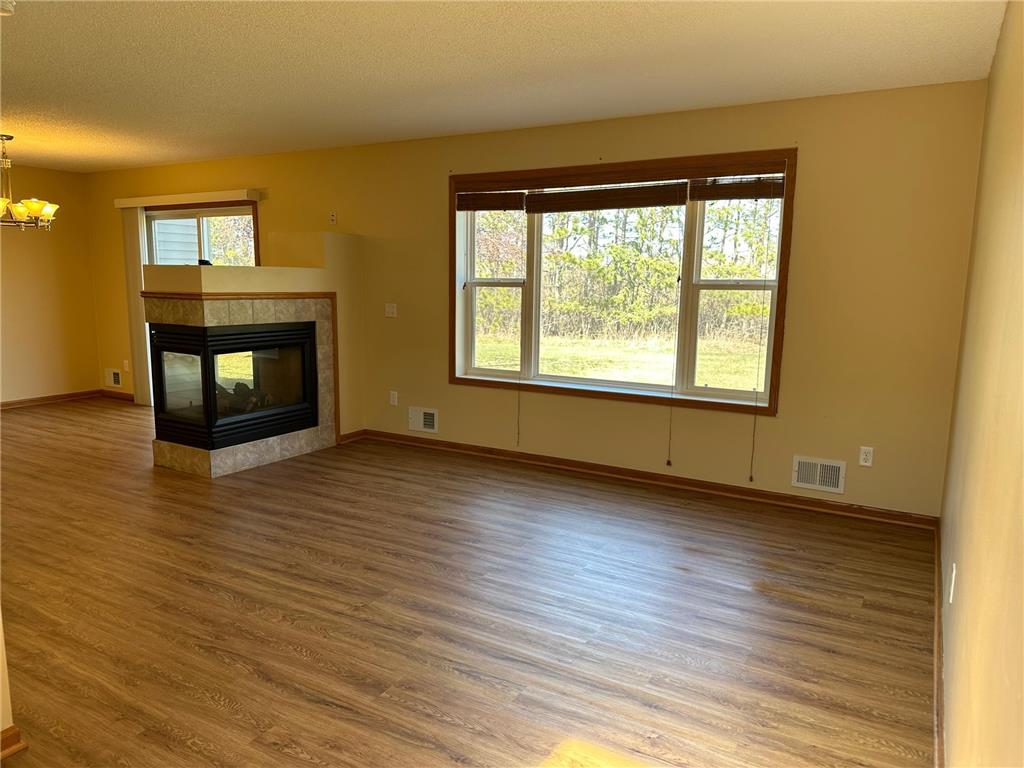 15566 Finch Avenue, Apple Valley, MN, 55124 | MLS: 6517689 | Edina Realty