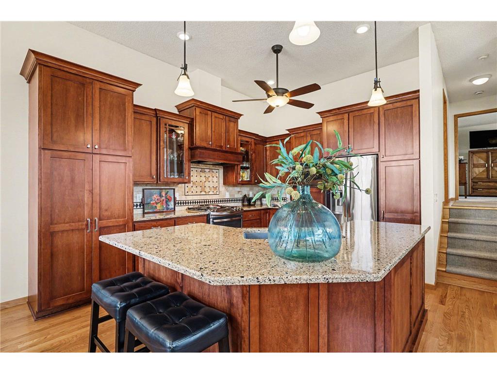 15636 Chasewood Court, Rosemount, MN, 55068 | MLS: 7081896 | Edina Realty