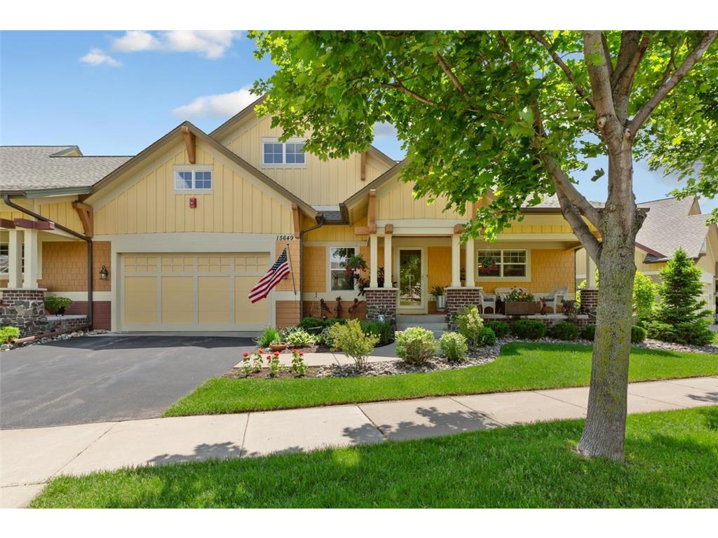 15649 Cobblestone Lake Parkway, Apple Valley, MN, 55124 | MLS: 6542218 ...