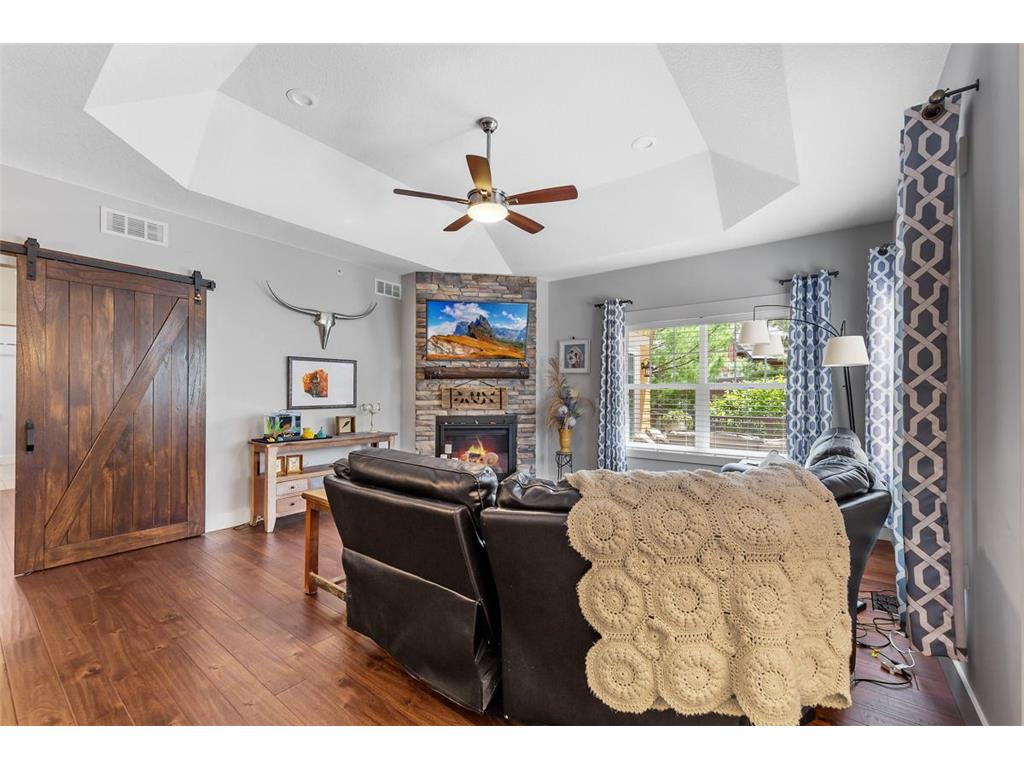 15649 Cobblestone Lake Parkway, Apple Valley, MN, 55124 | MLS: 6542218 ...