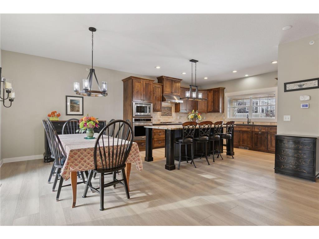 15653 Cobblestone Lake Parkway, Apple Valley, MN, 55124 | MLS: 6727669 ...