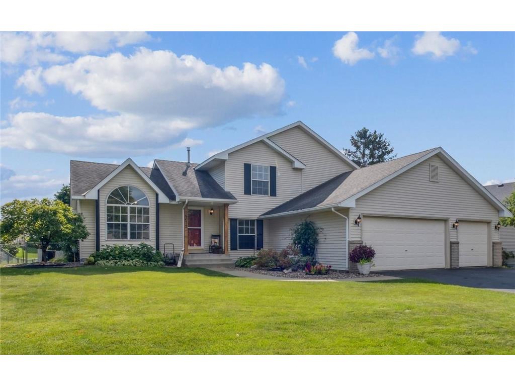 15672 Crocus Court W, Rosemount, MN, 55068 | MLS: 6570379 | Edina Realty