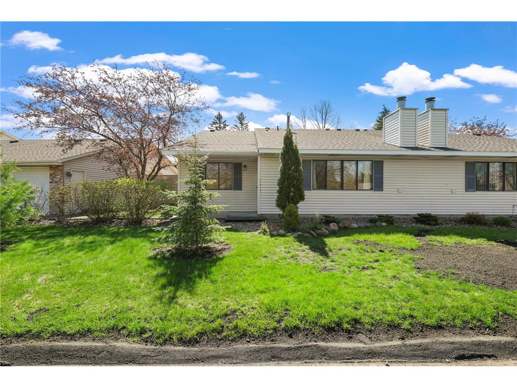 15686 Hallmark Way, Apple Valley, MN, 55124 | MLS: 6529358 | Edina Realty