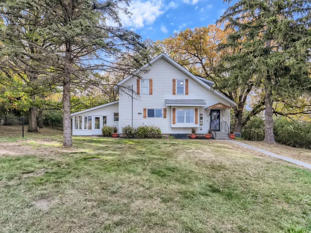 15711 Square Lake Trail N, Stillwater, MN, 55082 | MLS: 6310971 | Edina ...