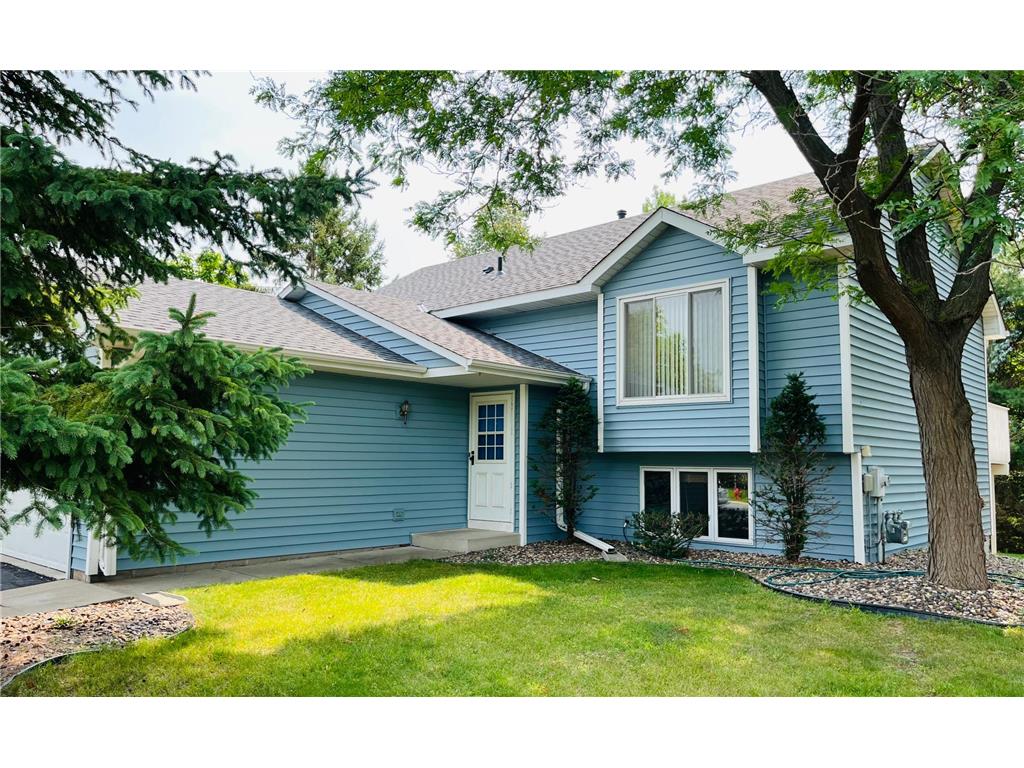 1572 Pacific Avenue, Eagan, MN, 55122 | MLS: 6421121 | Edina Realty