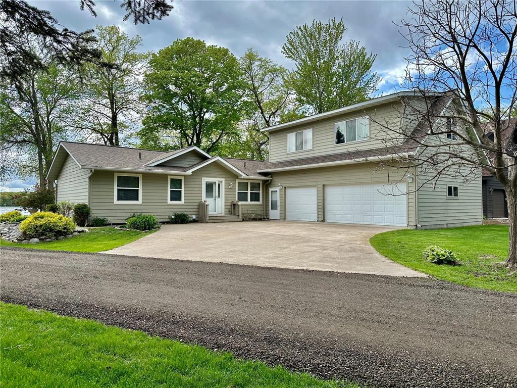 1575 White Cloud Drive S, Isle, MN, 56342 | MLS: 6513068 | Edina Realty