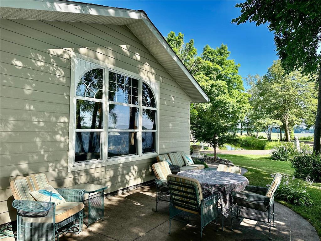 1575 White Cloud Drive S, Isle, MN, 56342 | MLS: 6513068 | Edina Realty