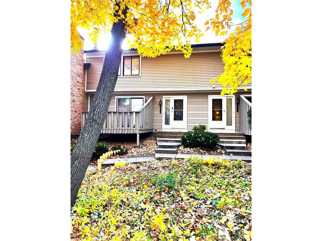 15804 27th Avenue N, Plymouth, MN, 55447 | MLS: 6453185 | Edina Realty