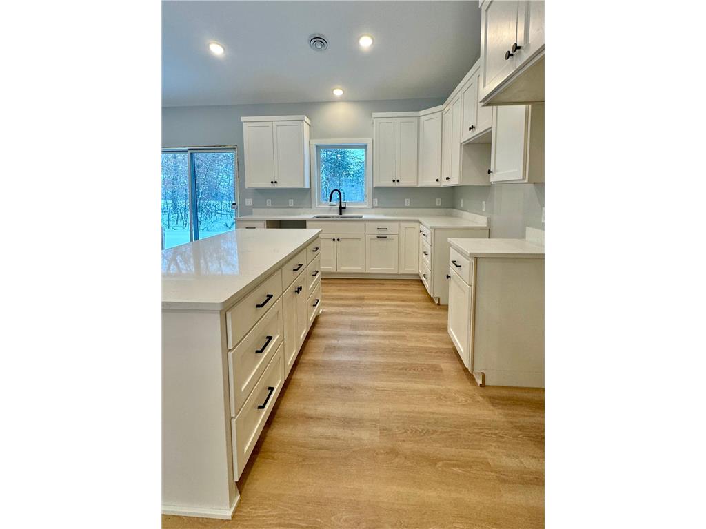 15828 Old Stonebridge Trail, Brainerd, MN, 56401 | MLS: 6811855 | Edina ...