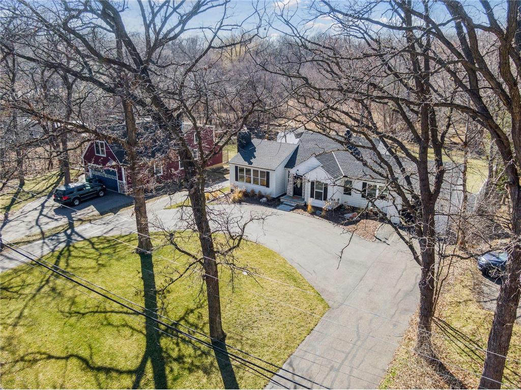 1616 Essex Road, Minnetonka, MN, 55305 | MLS: 6505543 | Edina Realty