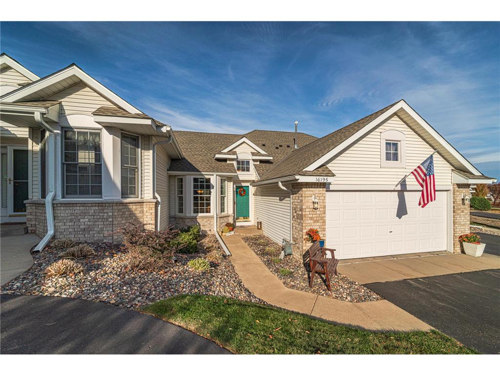 16195 Crystal Hills Drive, Lakeville, MN, 55044 | MLS: 6623918 | Edina ...