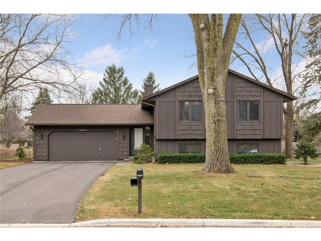16305 13th Avenue N, Plymouth, MN, 55447 | MLS: 6308928 | Edina Realty