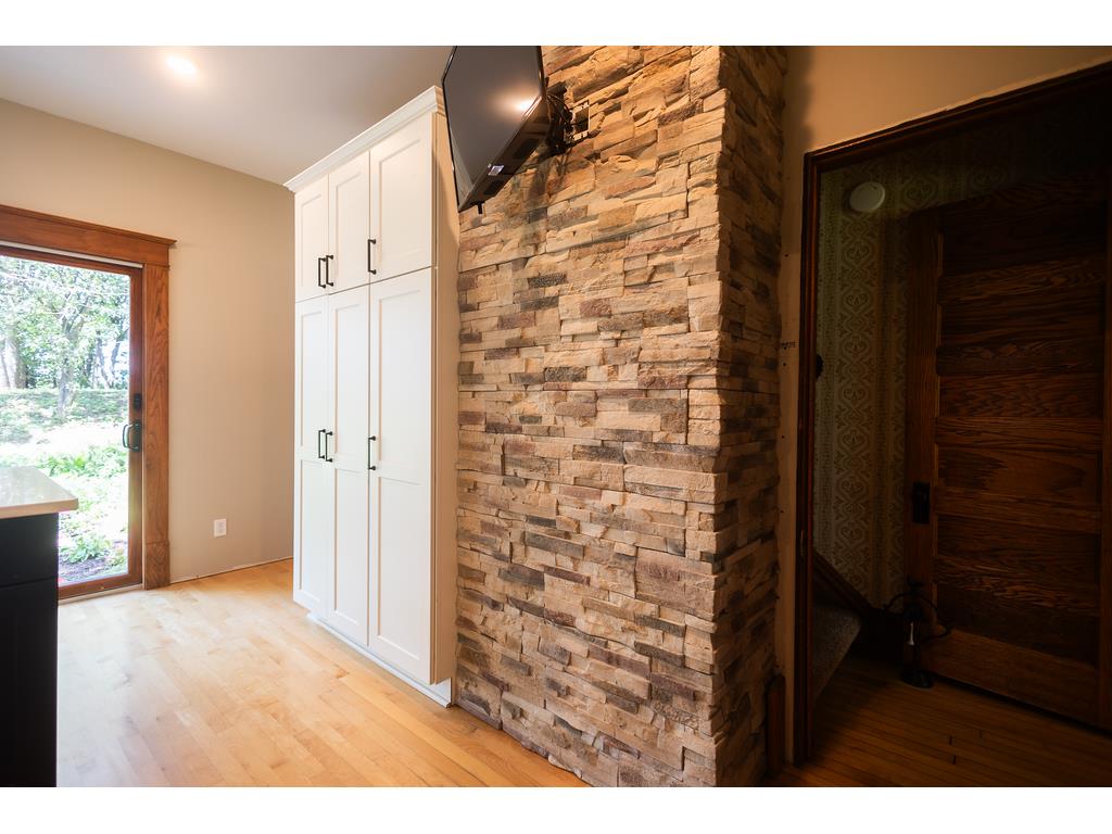 1637 County Road G, New Richmond, WI, 54017 | MLS: 6765501 | Edina Realty