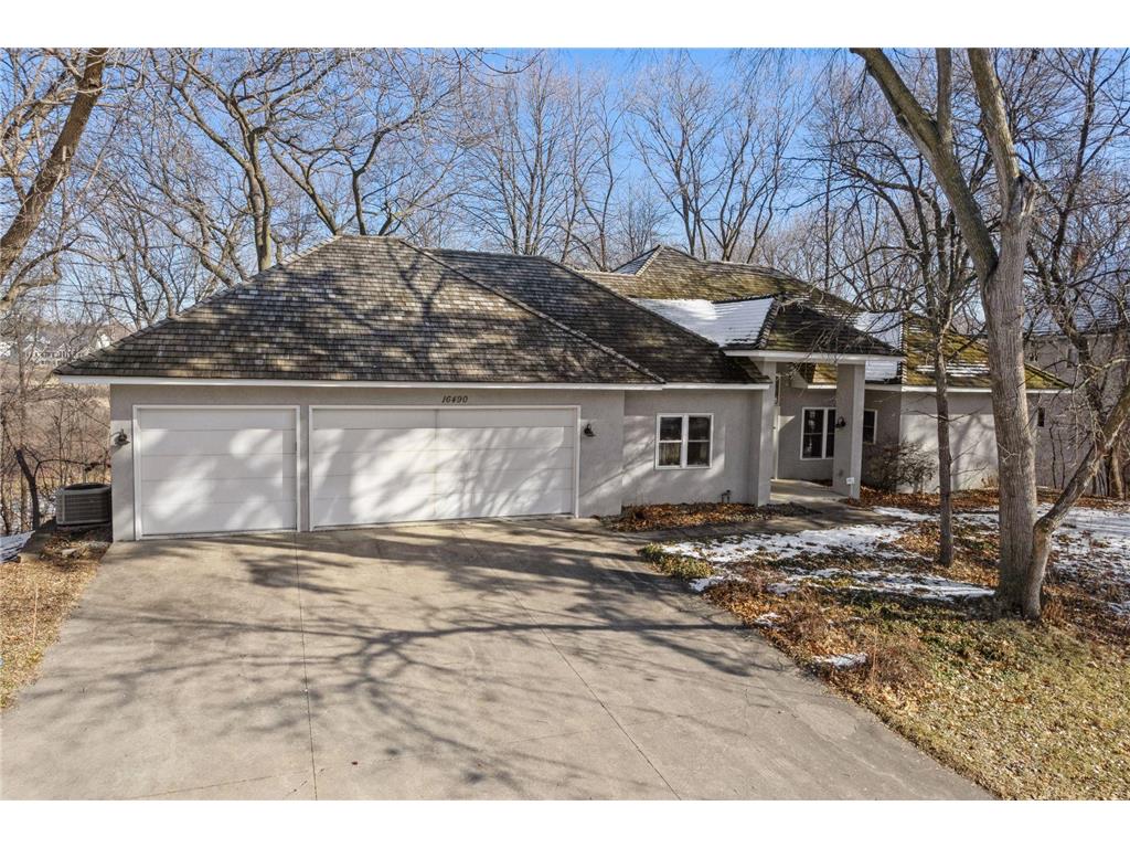 16490 45th Avenue N, Plymouth, MN, 55446 | MLS: 6491792 | Edina Realty