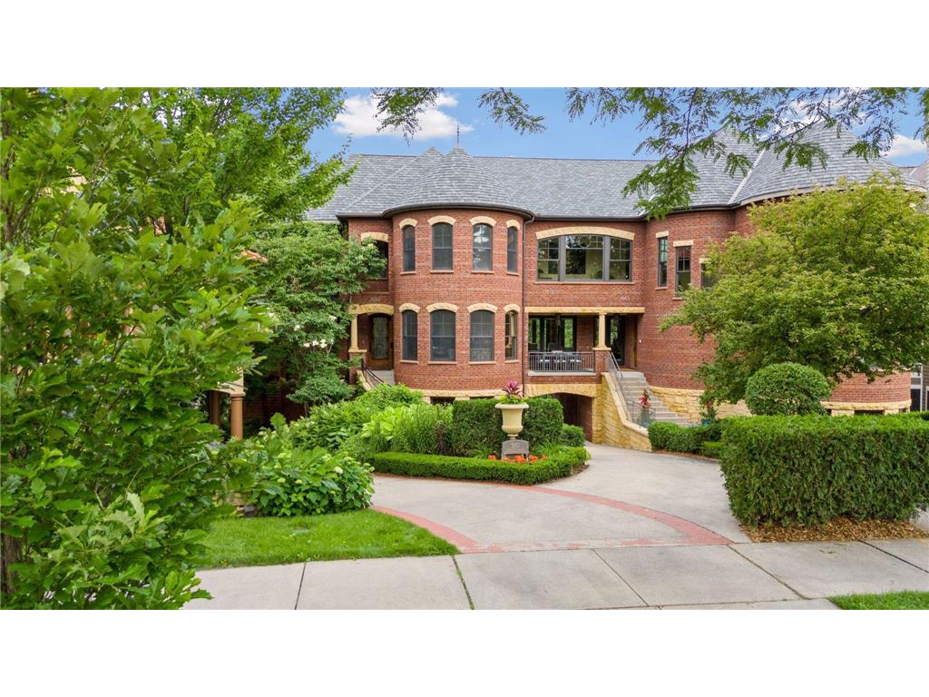 1650 Kenwood Parkway, Minneapolis, MN, 55405 | MLS: 6546738 | Edina Realty