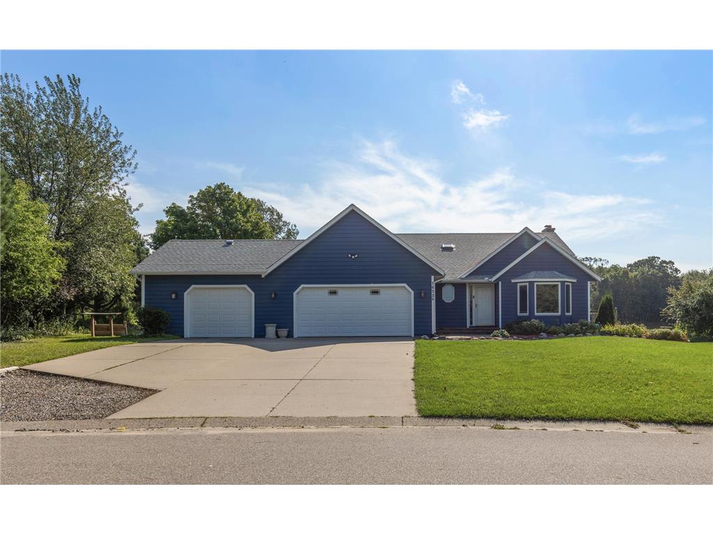 16526 Illinois Avenue, Lakeville, MN, 55044 | MLS: 6580792 | Edina Realty