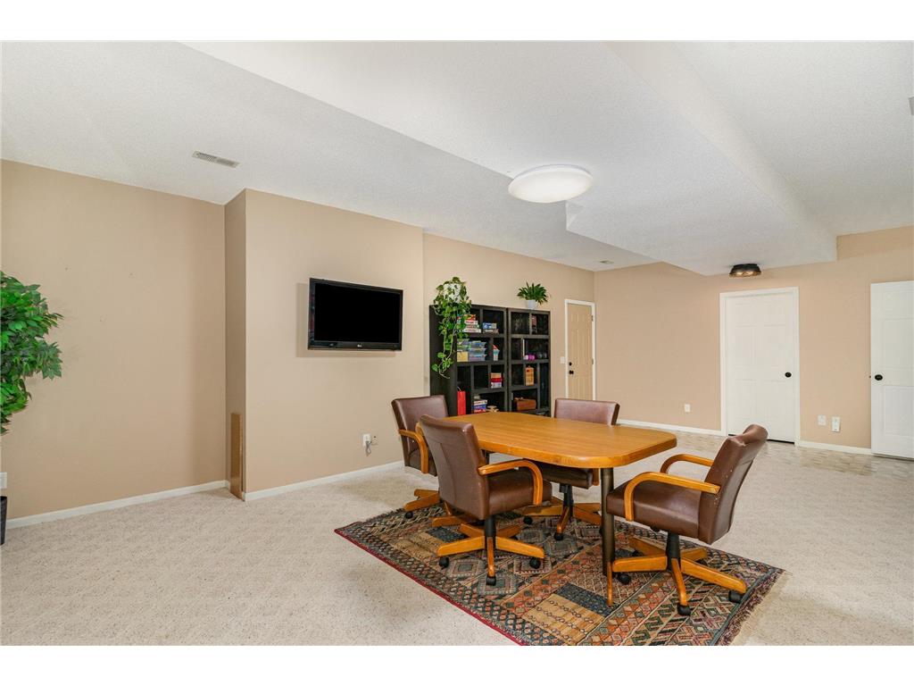 16557 Iredale Court, Lakeville, MN, 55044 | MLS: 6765827 | Edina Realty
