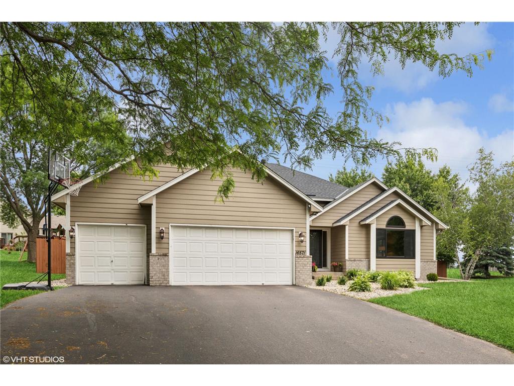 16571 Illinois Avenue, Lakeville, MN, 55044 | MLS: 6731724 | Edina Realty