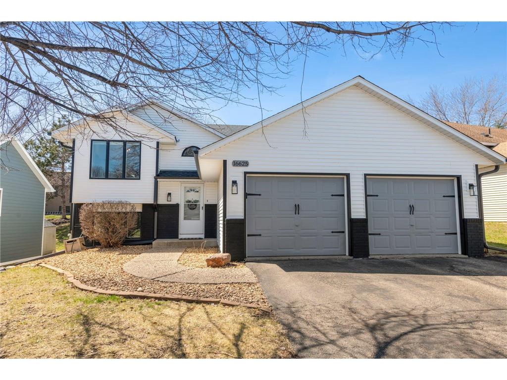 16625 Javelin Avenue, Lakeville, MN, 55044 | MLS: 6703604 | Edina Realty