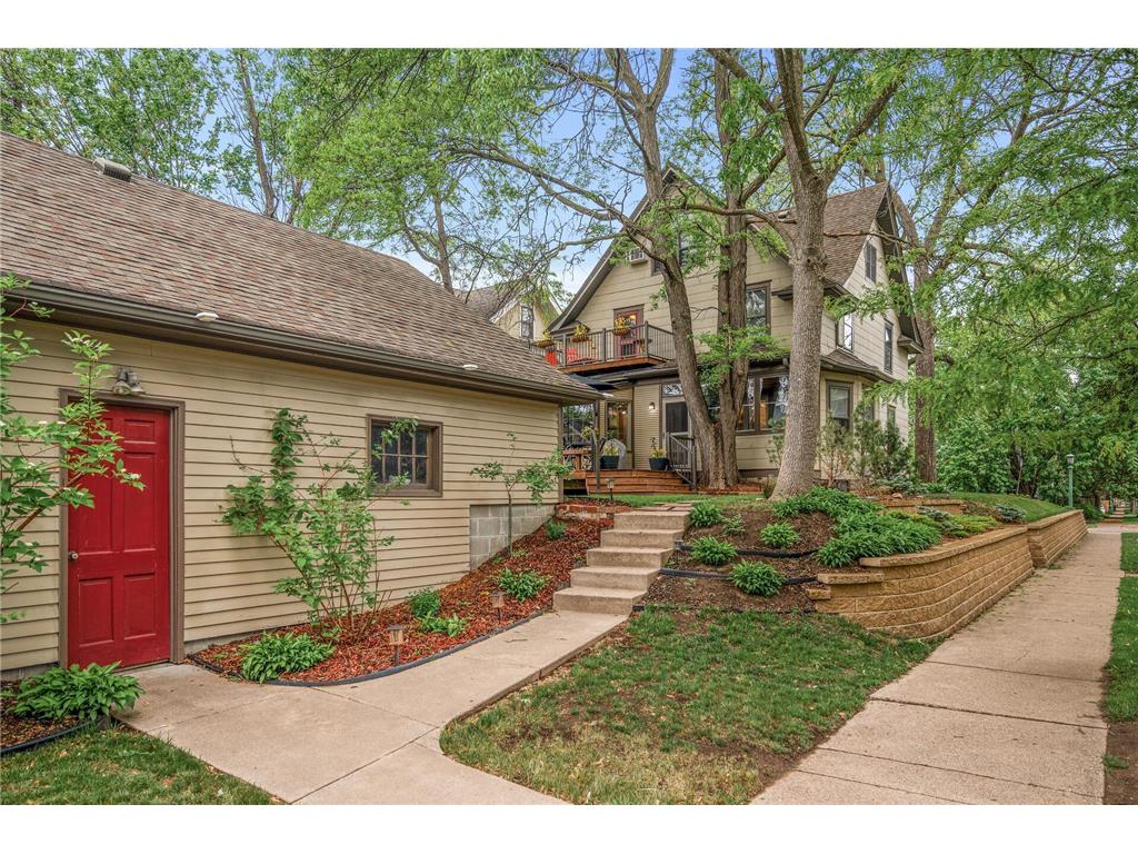 1670 Ashland Avenue, Saint Paul, MN, 55104 | MLS: 6721221 | Edina Realty