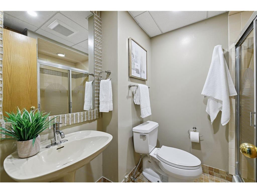 16795 Whittington Walk, Eden Prairie, MN, 55346 | MLS: 6777168 | Edina ...