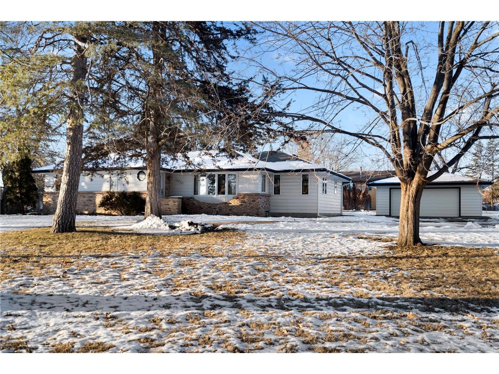 16930 County Road 6, Plymouth, MN, 55447 | MLS: 6488531 | Edina Realty