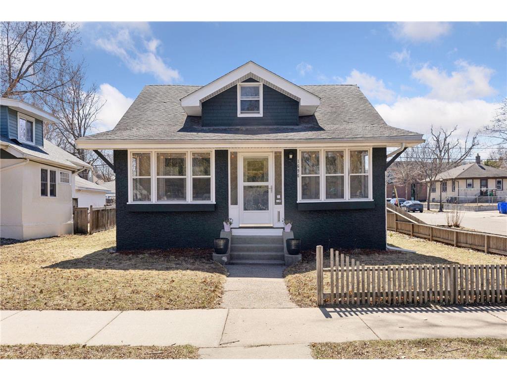 1696 W James Avenue, Saint Paul, MN, 55105 | MLS: 6683111 | Edina Realty