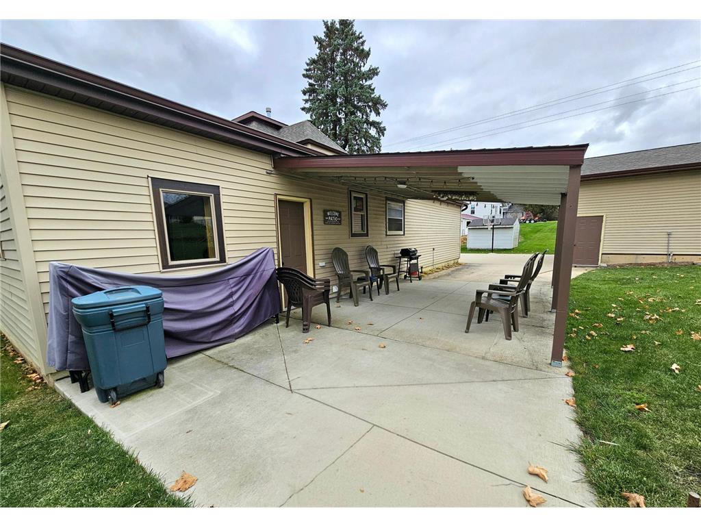 170 1st Street SW, Spring Grove, MN, 55974 | MLS: 6811876 | Edina Realty