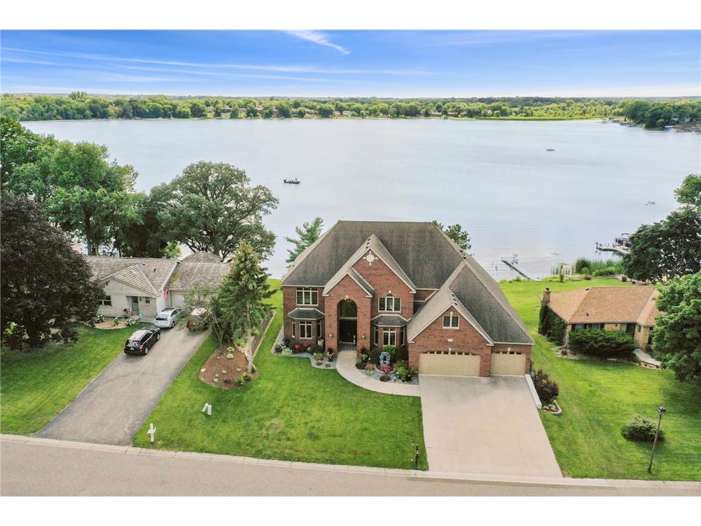 17003 Weaver Lake Drive, Maple Grove, MN, 55311 | MLS: 6561485 | Edina ...