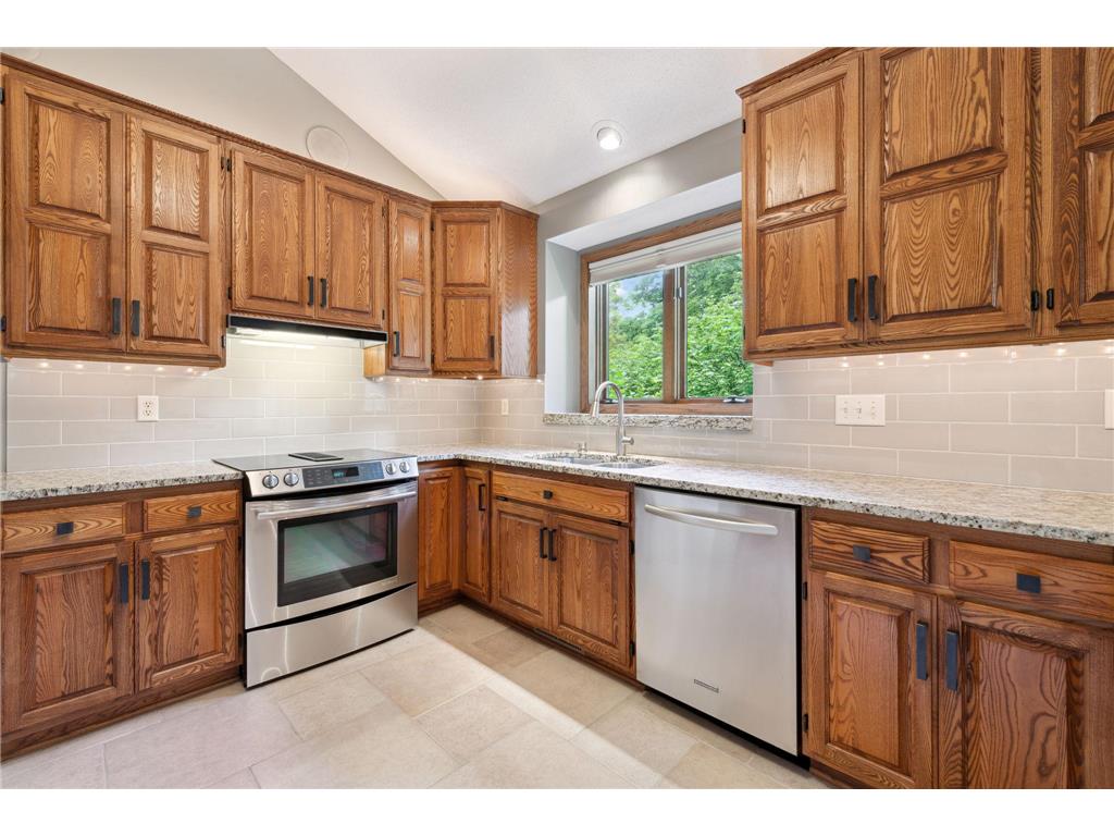 17005 Weston Bay Road, Eden Prairie, MN, 55347 | MLS: 6538537 | Edina ...