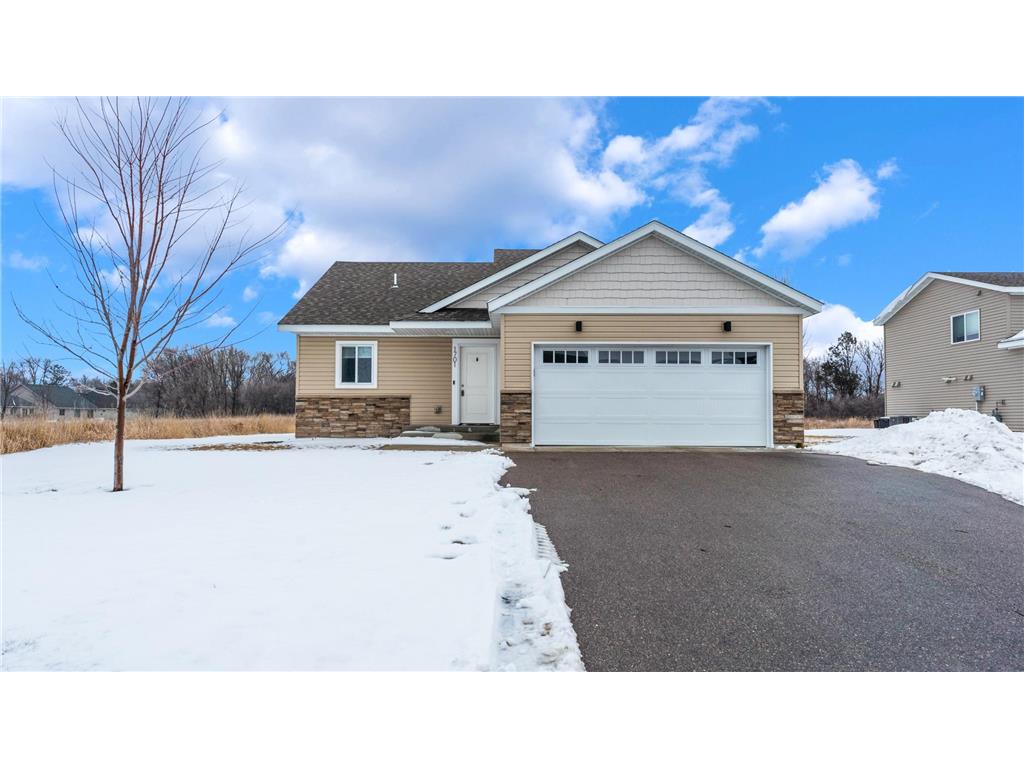 1701 Maple Leaf Lane, Litchfield, MN, 55355 | MLS: 6571641 | Edina Realty