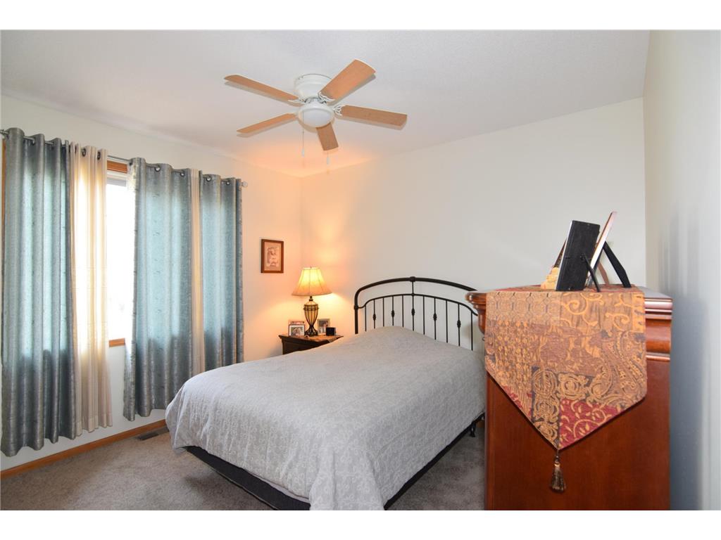 1708 Sunset Drive, Northfield, MN, 55057 | MLS: 7042646 | Edina Realty