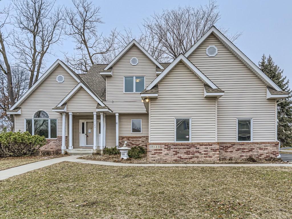 17123 Jonathan Court, Lakeville, MN, 55044 | MLS: 6499744 | Edina Realty