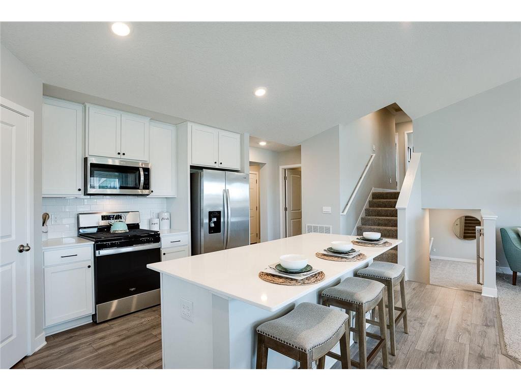 17232 Durham Drive, Lakeville, MN, 55044 | MLS: 6711500 | Edina Realty