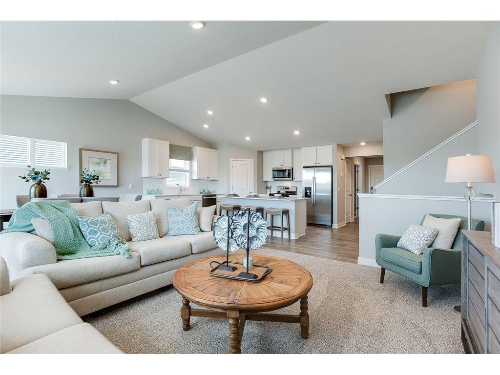 17232 Durham Drive, Lakeville, MN, 55044 | MLS: 6711500 | Edina Realty