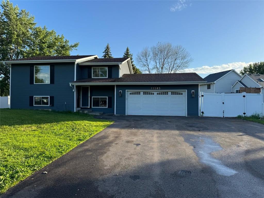17263 Finch Path, Lakeville, MN, 55024 | MLS: 6548991 | Edina Realty